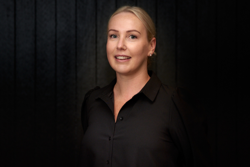 Retouching and Editing Headshots: Techniques and Best Practices